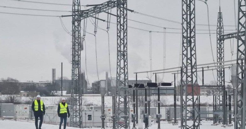 Pobaltské státy jsou bez ruské elektřiny. Zítra se napojí na tu unijní ...