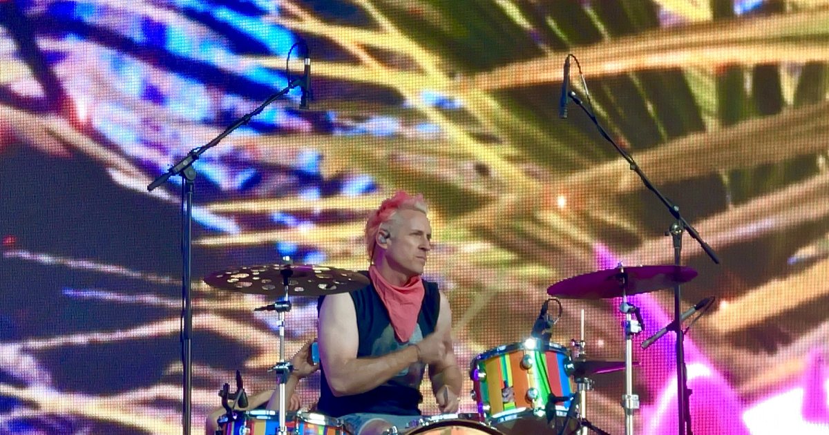 Foo Fighters mají nového bubeníka. Hrál s Guns N`Roses i Avril Lavigne ...